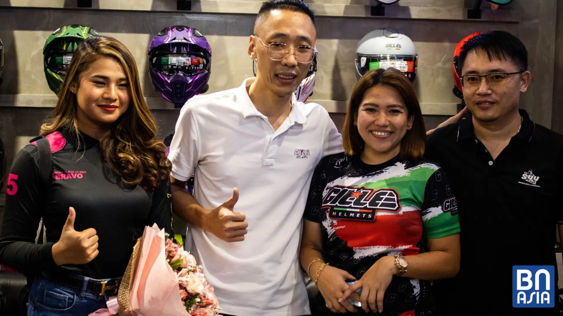 Bike Night Asia Philippines - Fina-Lee! Jet Lee signs her contract with Gille Helmets Philippines