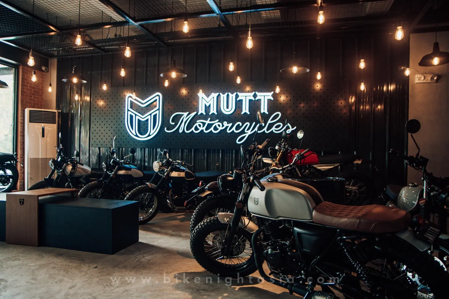 Bike Night Asia Philippines - Mutt Motorcycles Newest Showroom in White ...